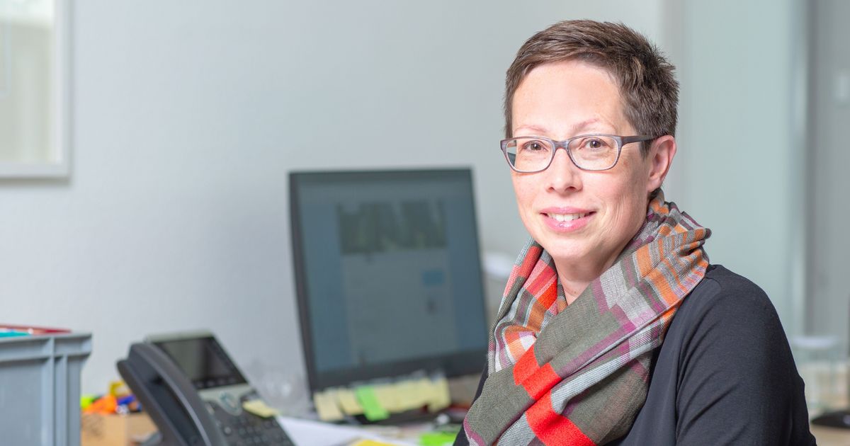 Esther Leisi: “Delve into a new topic and challenge yourself”